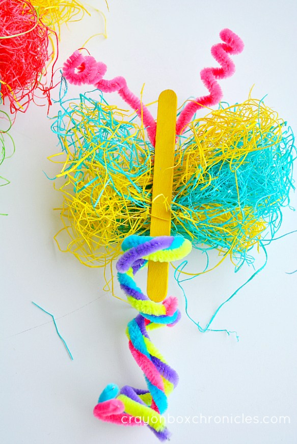 Colored Hay Sensory Bin – Crayon Box Chronicles