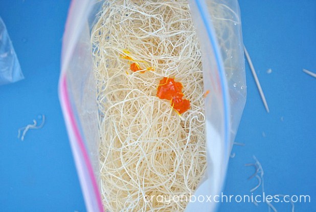 How to Dye Hay – Crayon Box Chronicles